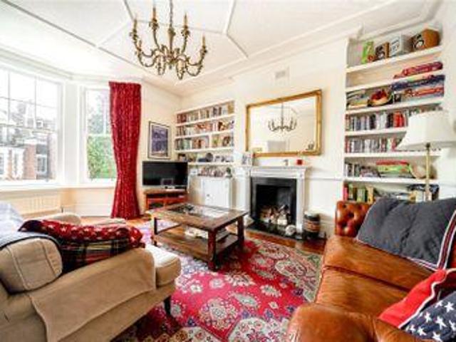3 Bedrooms Flat for sale in Jacksons Lane, Highgate, London N6