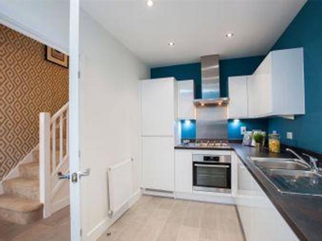 3 Bedrooms Flat for sale in Oakleigh Grove, Sweets Way, Whetstone, London N20