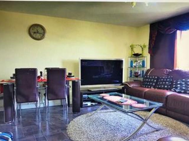 3 Bedrooms Flat for sale in London Road, Croydon CR0