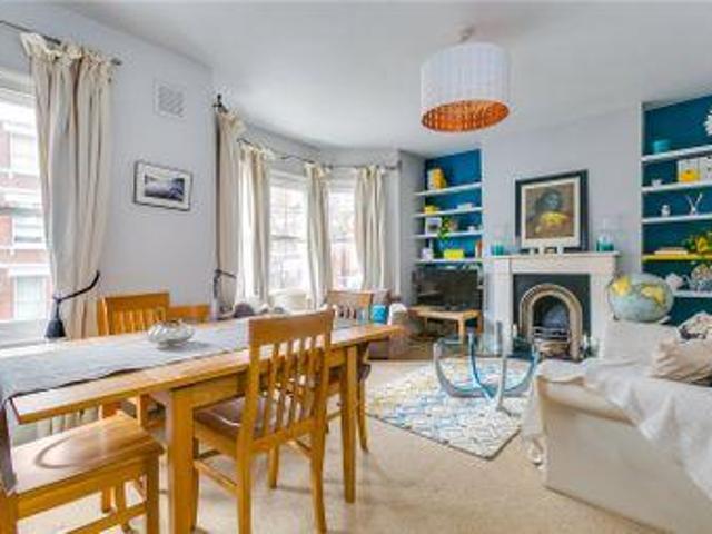 3 Bedrooms Flat for sale in Lakeside Road, London W14