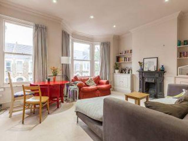 3 Bedrooms Flat for sale in Leander Road, Brixton Hill, London SW2