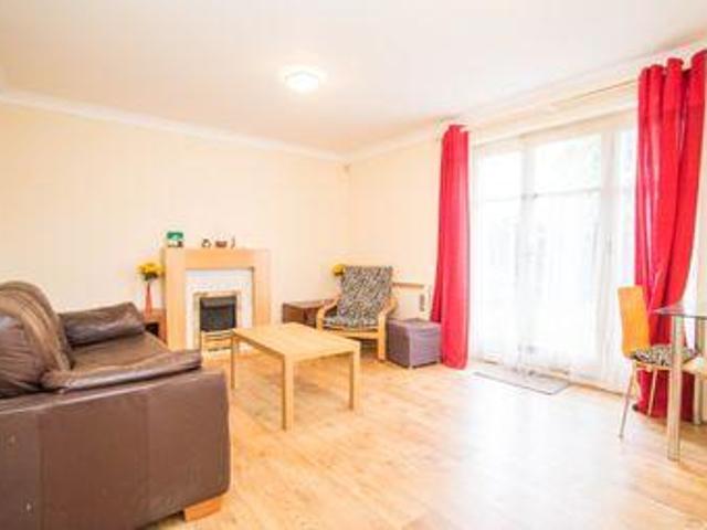3 Bedrooms Flat for sale in Linen Court, Salford M3