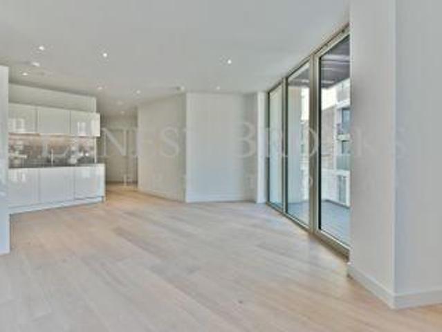 3 Bedrooms Flat for sale in Liner House, Royal Wharf E16