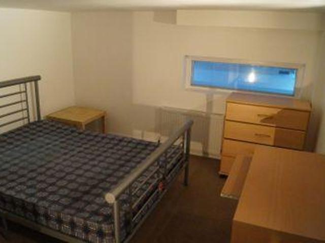 3 Bedrooms Flat for sale in Luna Street, Manchester M4