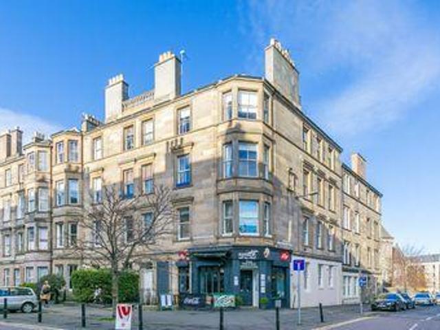 3 Bedrooms Flat for sale in Montgomery Street, Hillside, Edinburgh EH7