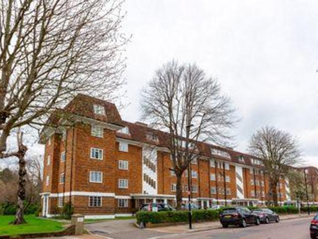 3 Bedrooms Flat for sale in Montpelier Avenue, Ealing W5