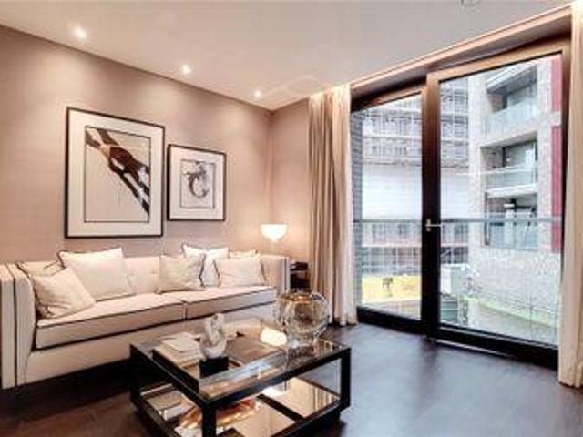 3 Bedrooms Flat for sale in Madeira Tower, The Residence, Ponton Road, London SW11