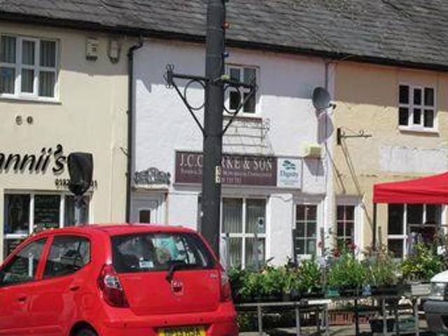 3 Bedrooms Flat for sale in Main Street, Frodsham WA6