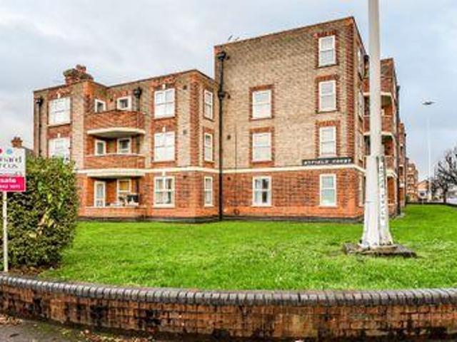 3 Bedrooms Flat for sale in Malden Way, New Malden KT3