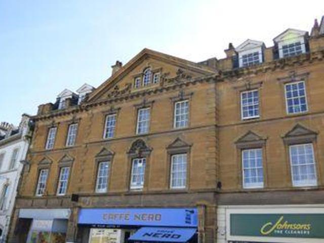 3 Bedrooms Flat for sale in Market Place, Cirencester, Gloucestershire GL7