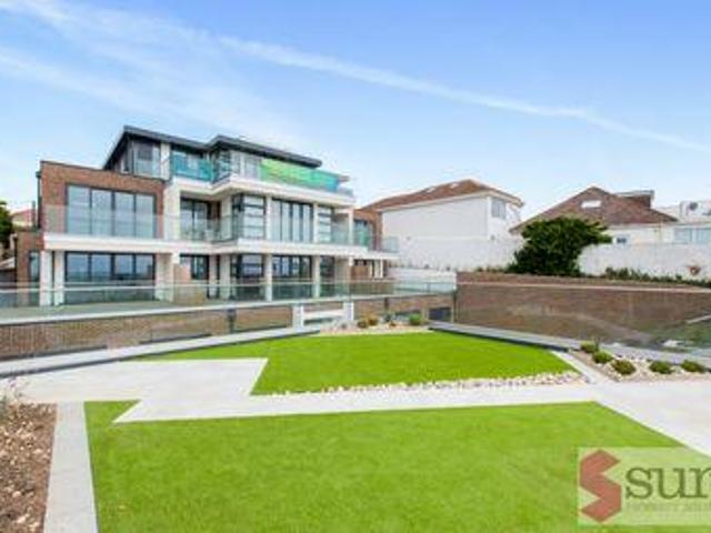 3 Bedrooms Flat for sale in Marine Drive, Rottingdean, Brighton BN2