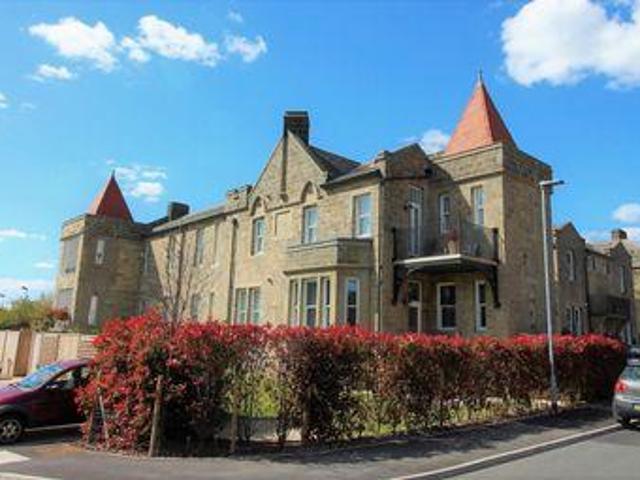 3 Bedrooms Flat for sale in Mellor Close, Wharfedale Park, Otley LS21