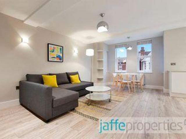 3 Bedrooms Flat for sale in Melrose Avenue, Willesden Green, London NW2