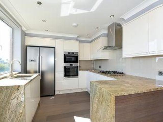 3 Bedrooms Flat for sale in North Bank, London NW8