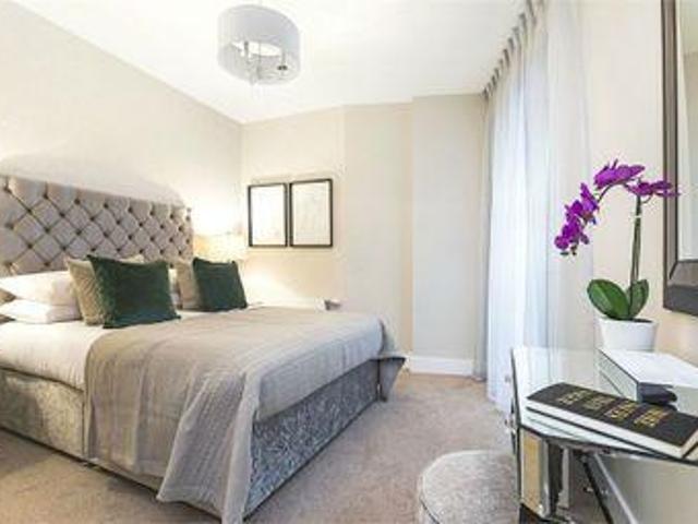 3 Bedrooms Flat for sale in New Pier Wharf, 1 3 Odessa Street, London SE16