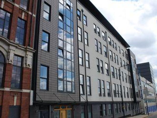 3 Bedrooms Flat for sale in New York Road, Leeds LS2