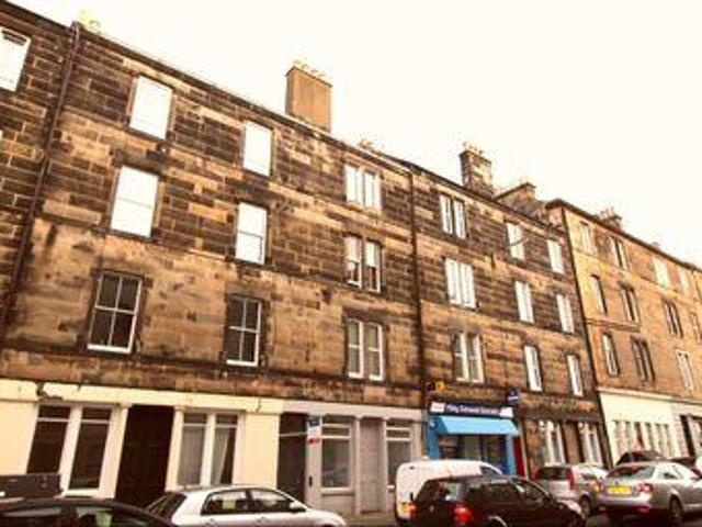 3 Bedrooms Flat for sale in Newhaven Road, Edinburgh EH6