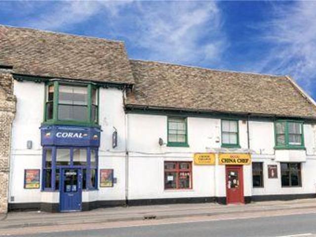 3 Bedrooms Flat for sale in Newmarket Road, Cambridge, Cambridgeshire CB5