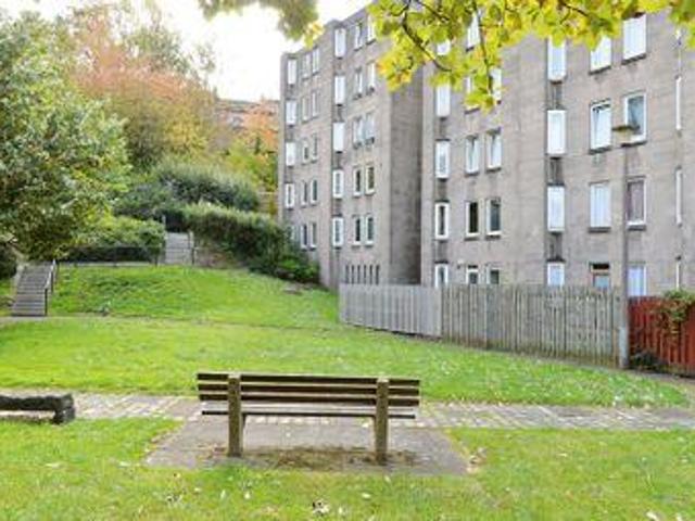 3 Bedrooms Flat for sale in Saunders Street, Stockbridge, Edinburgh EH3