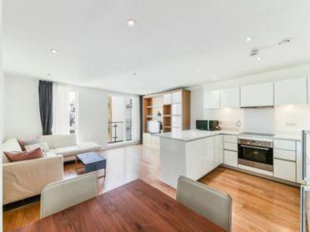 3 Bedrooms Flat for sale in Sargasso Court, Caspian Wharf, Bow E3
