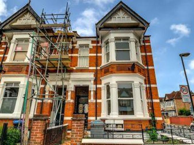 3 Bedrooms Flat for sale in Sellons Avenue, London NW10