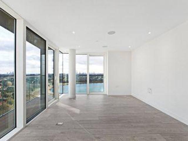 3 Bedrooms Flat for sale in Skylark Point, Devan Grove, Woodberry Down, London N4