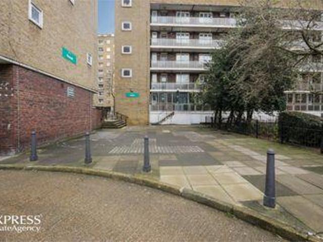 3 Bedrooms Flat for sale in Stanhope Street, London NW1