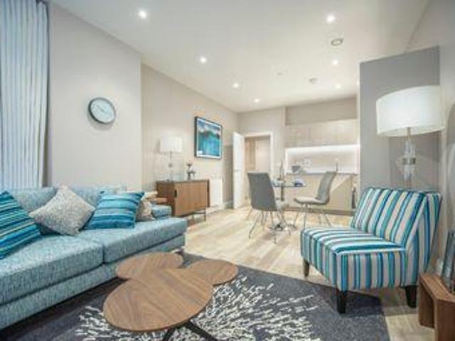 3 Bedrooms Flat for sale in Station Road, Arnos Grove N11