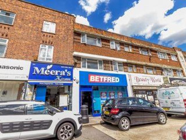3 Bedrooms Flat for sale in Streatfield Road, Harrow HA3
