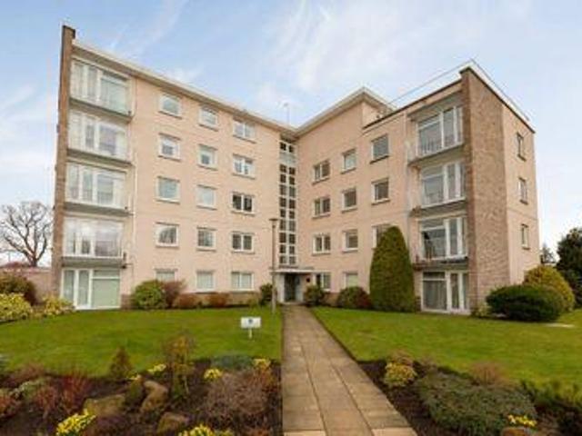 3 Bedrooms Flat for sale in Succoth Court, Edinburgh EH12