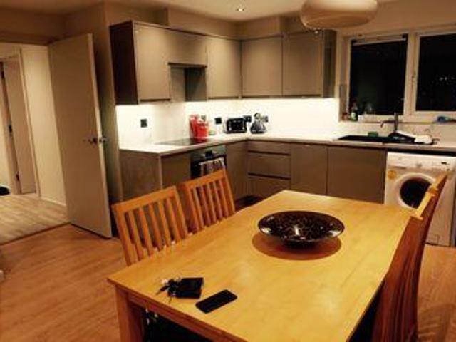 3 Bedrooms Flat for sale in Sugar Mill Square, Salford M5