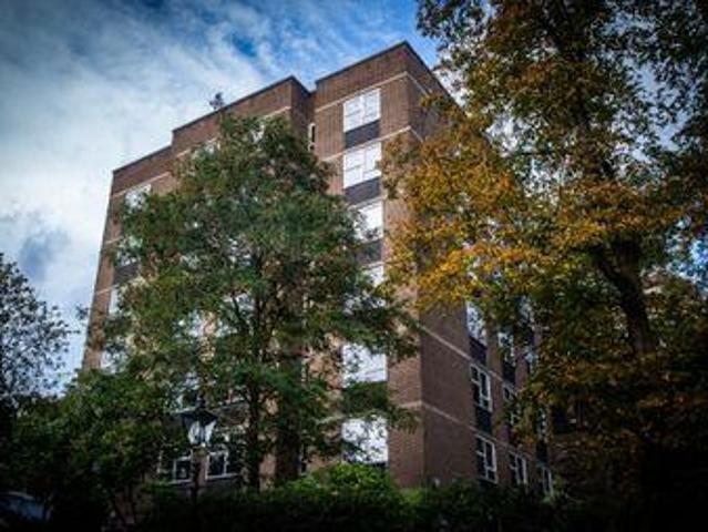 3 Bedrooms Flat for sale in Park Valley, The Park, Nottingham NG7