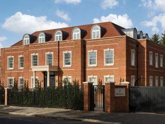 3 Bedrooms Flat for sale in Park View Road, London W5