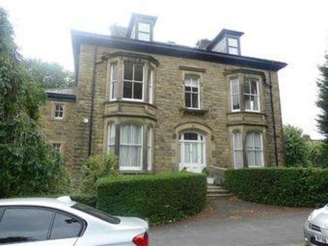 3 Bedrooms Flat for sale in Park Road, Buxton, Derbyshire SK17
