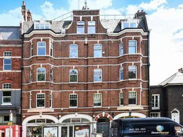 3 Bedrooms Flat for sale in Peterborouh Mansions, New Kings Road, Fulham SW6