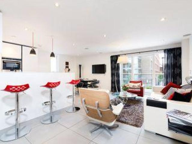 3 Bedrooms Flat for sale in Peartree Street, Clerkenwell EC1V