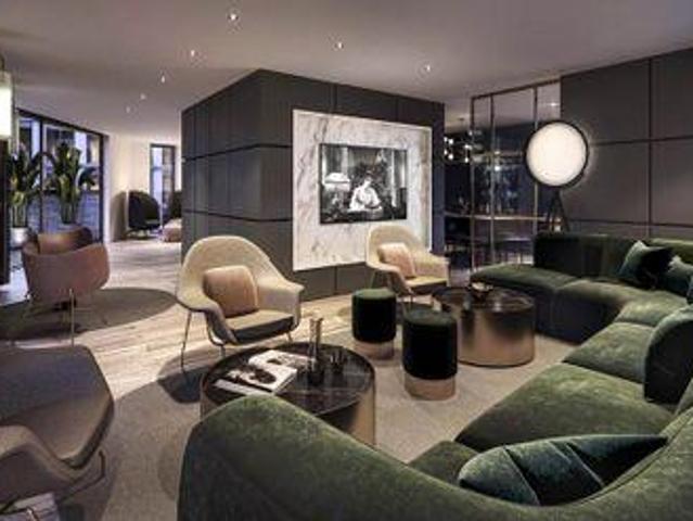 3 Bedrooms Flat for sale in Phoenix Place, London WC1N