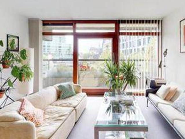 3 Bedrooms Flat for sale in Phoenix Place, London WC1N