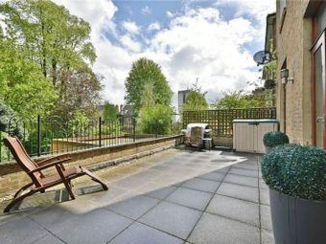 3 Bedrooms Flat for sale in Priory Road, South Hampstead NW6