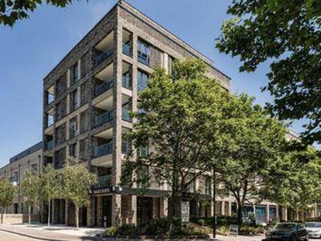 3 Bedrooms Flat for sale in Quebec Way, London SE16