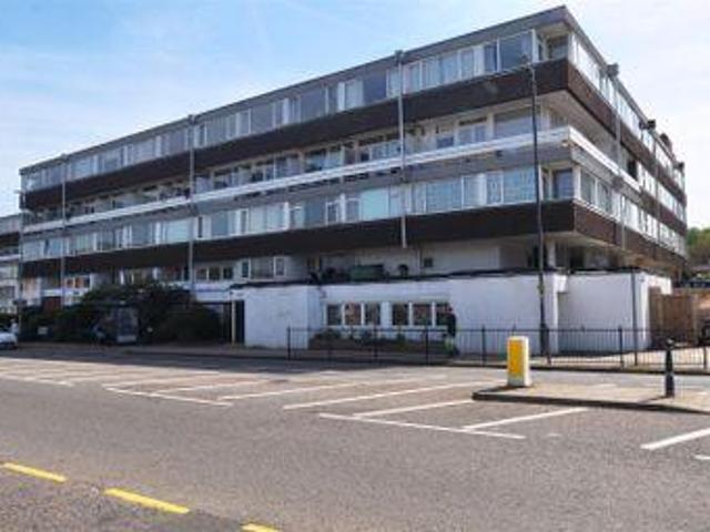 3 Bedrooms Flat for sale in Queen Street, Hitchin SG4