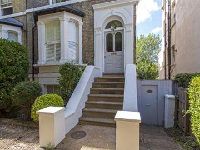 3 Bedrooms Flat for sale in Queens Drive, London N4