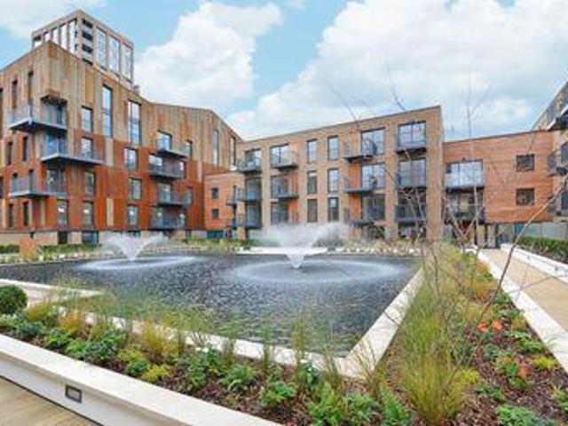 3 Bedrooms Flat for sale in Quinton Court, Mariners Place, Marine Wharf, London SE16