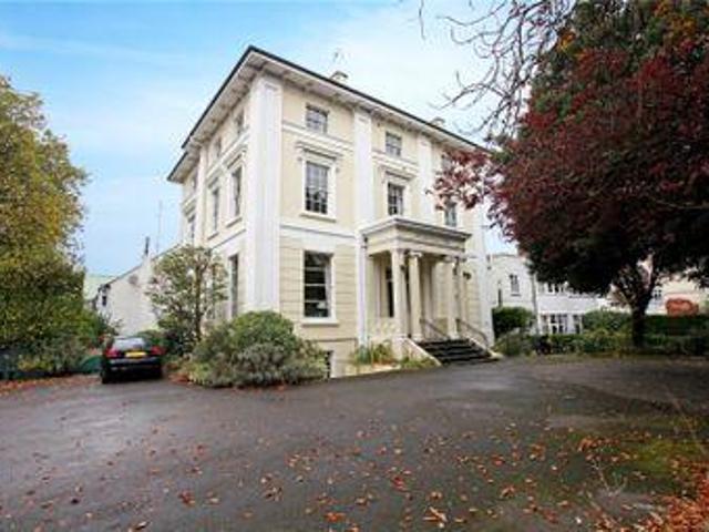 3 Bedrooms Flat for sale in Rothesay Mansion, 2 Albert Road, Cheltenham, Gloucestershire GL52