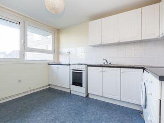 3 Bedrooms Flat for sale in Roman Way, London N7