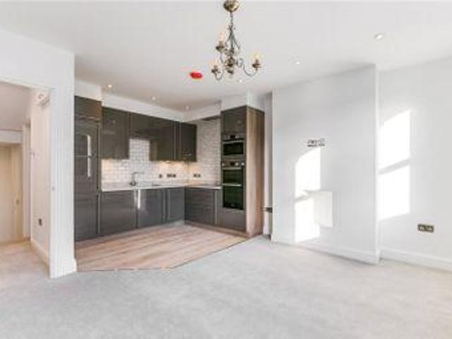 3 Bedrooms Flat for sale in Rosaline Road, London SW6