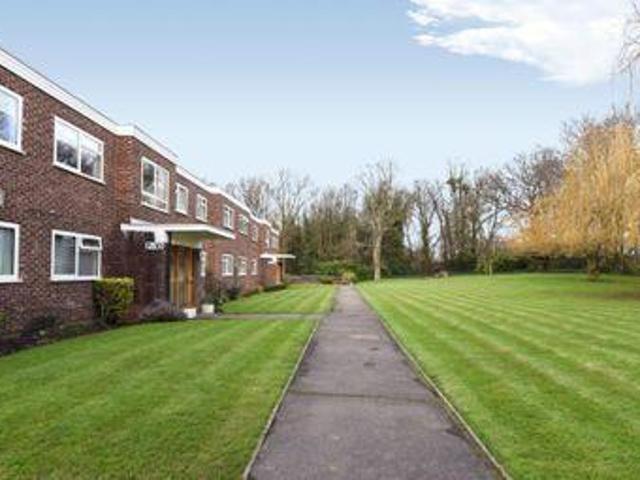 3 Bedrooms Flat for sale in Rosewood Court, 35 Orchard Road, Bromley BR1