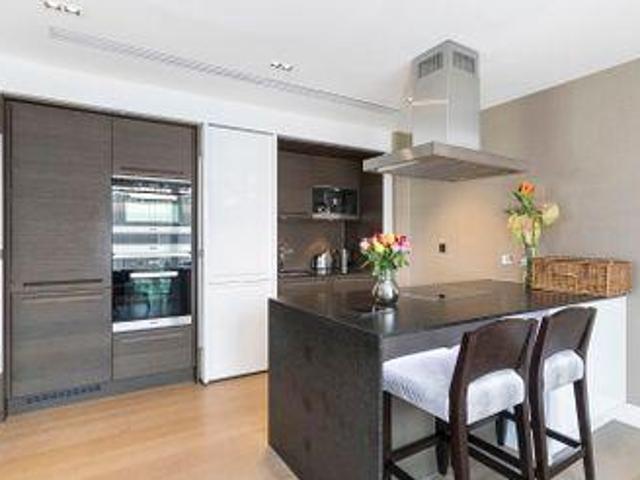 3 Bedrooms Flat for sale in Radnor Terrace, Bridgeman House, Kensington, London W14