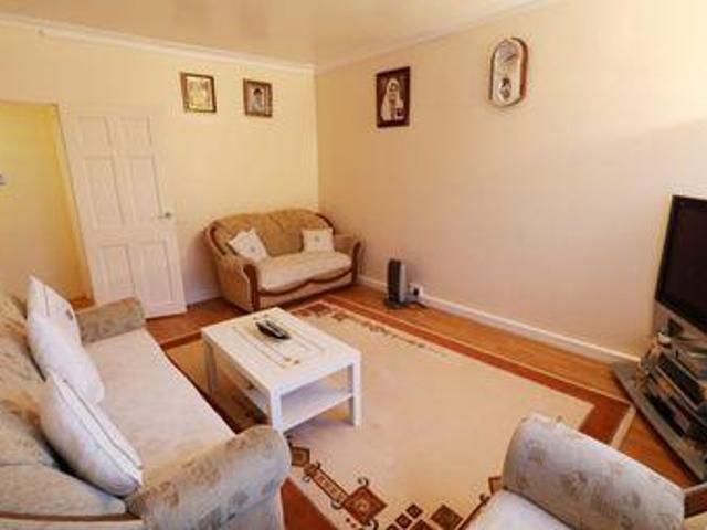 3 Bedrooms Flat for sale in Redington House, Priory Green, London N1