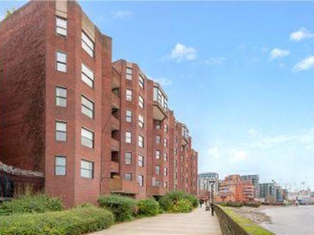 3 Bedrooms Flat for sale in Riverside Court, 20 Nine Elms Lane, Vauxhall, London SW8